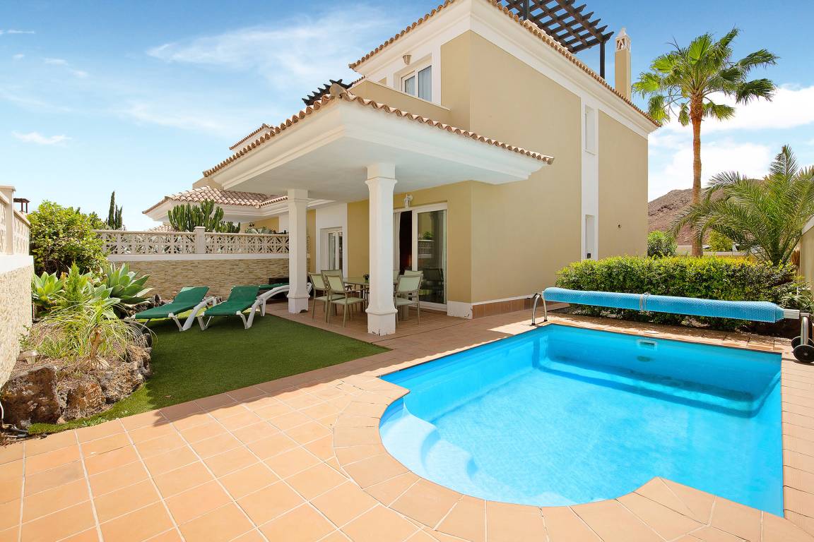100 M² Villa ∙ 3 Habitaciones ∙ 6 Huéspedes - Corralejo