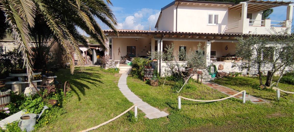 55 M² Maison De Vacances ∙ 1 Chambre ∙ 4 Personnes - Castiadas