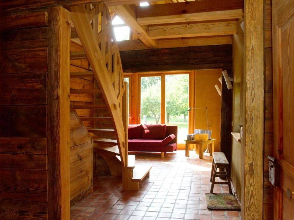 100 M² House ∙ 3 Guests - Burg