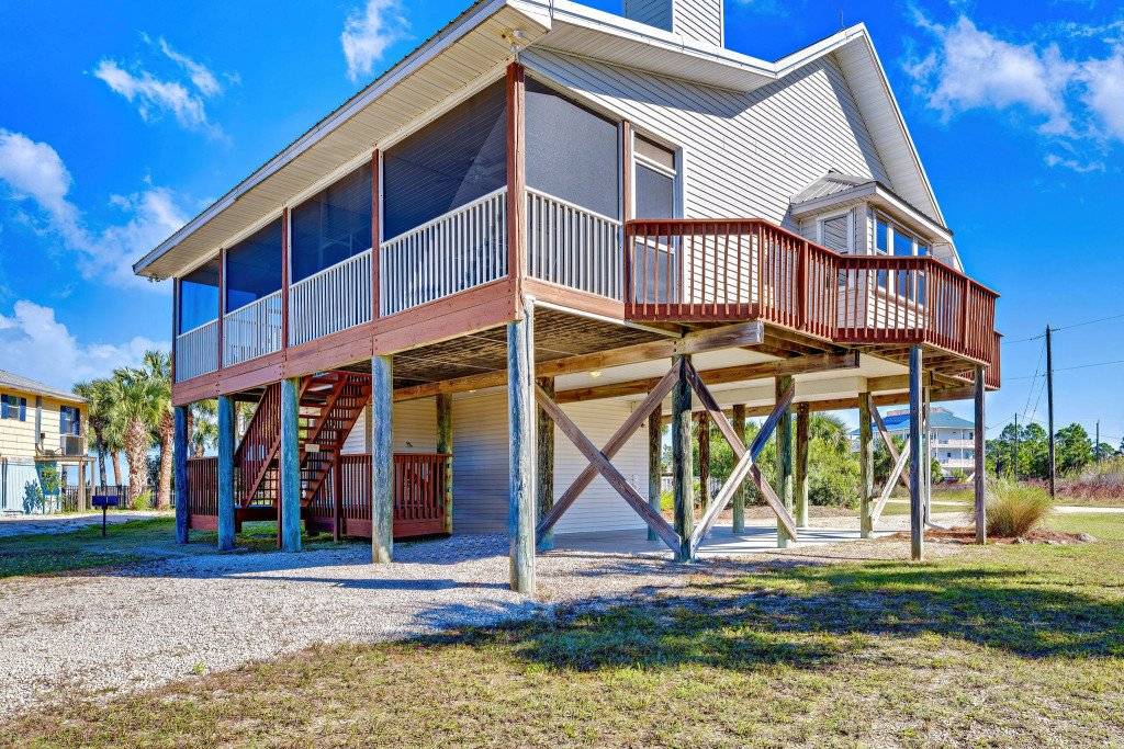 122 M² House ∙ 3 Bedrooms ∙ 8 Guests - St. George Island, FL