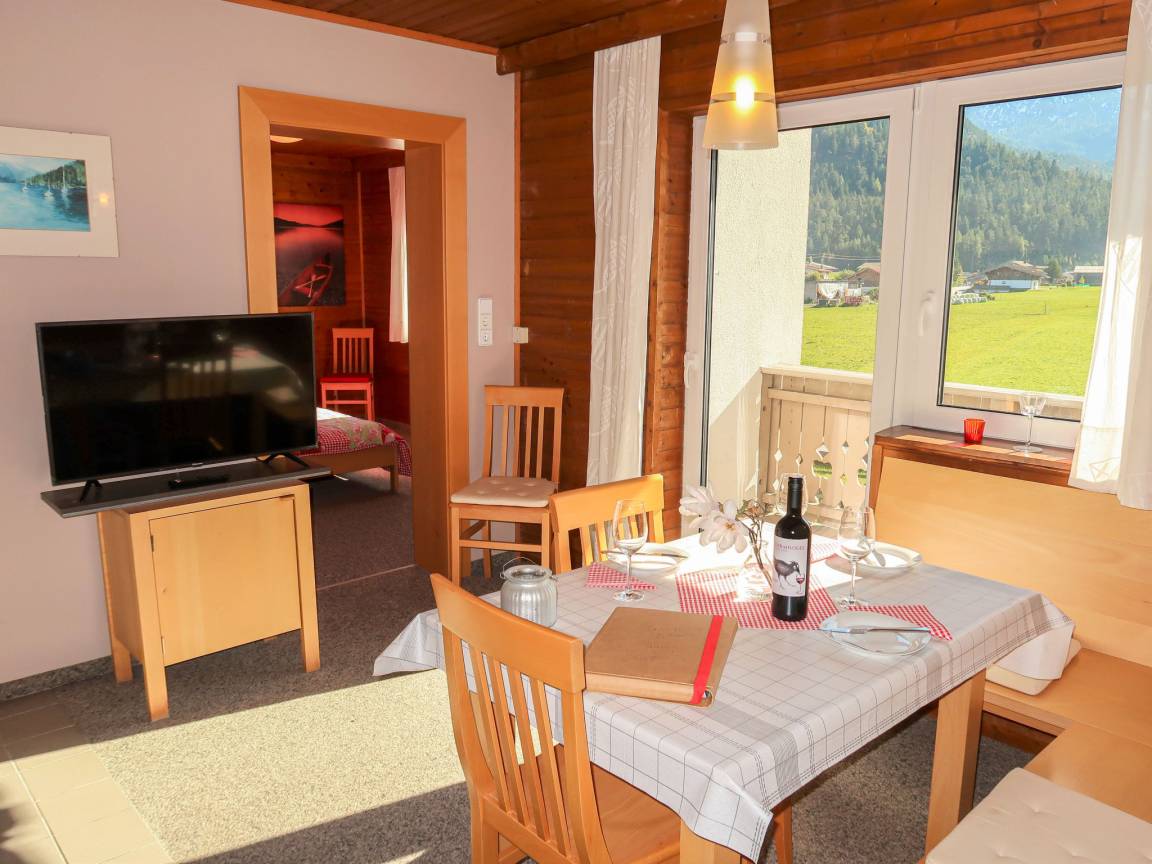 46 M² Ferienwohnung ∙ 2 Schlafzimmer ∙ 4 Gäste - Achenkirch