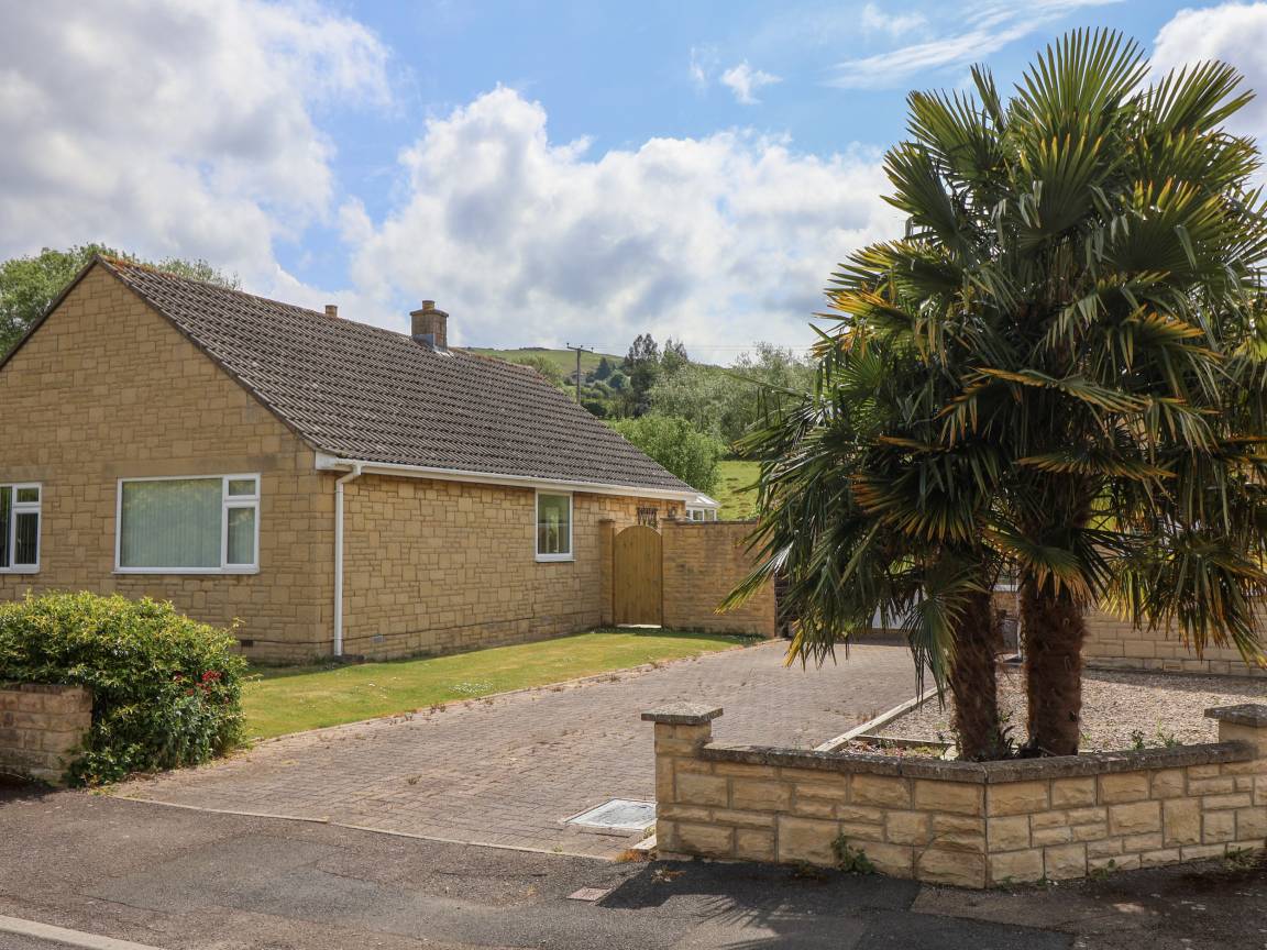 Cottage ∙ 2 Bedrooms ∙ 4 Guests - Tewkesbury
