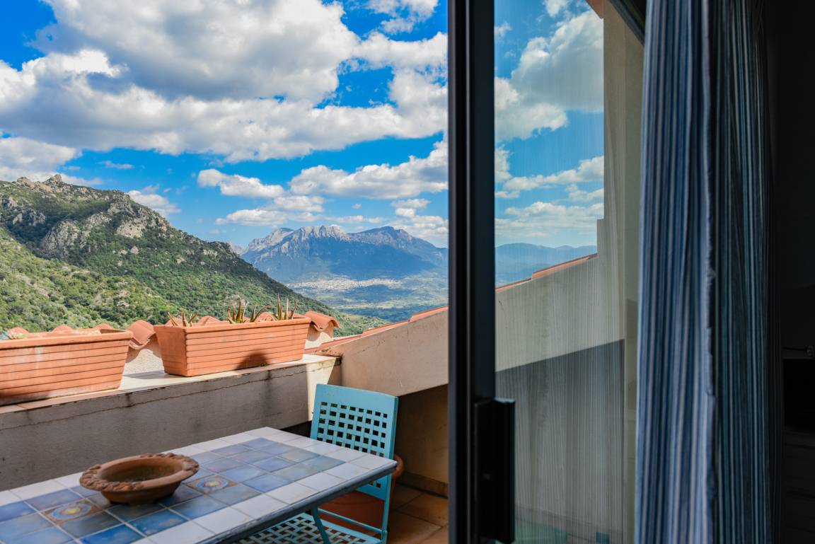 65 M² Appartamento ∙ 1 Camera Da Letto ∙ 2 Ospiti - Nuoro