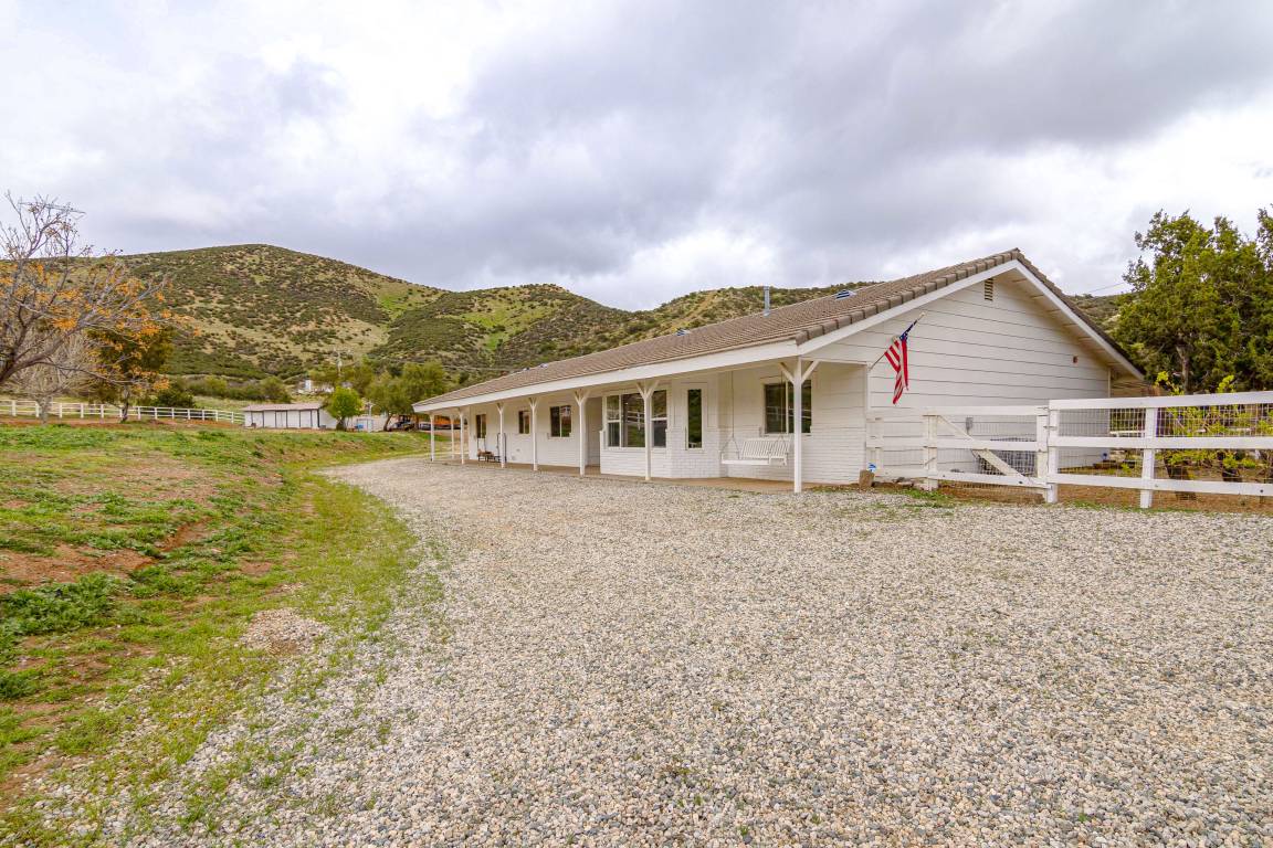 347 M² Casa ∙ 5 Habitaciones ∙ 12 Huéspedes - Palmdale, CA