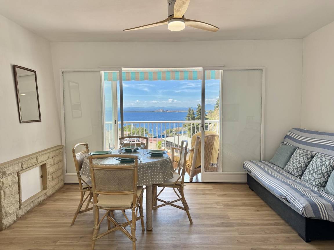 60 M² Apartamento ∙ 2 Habitaciones ∙ 4 Huéspedes - Roses