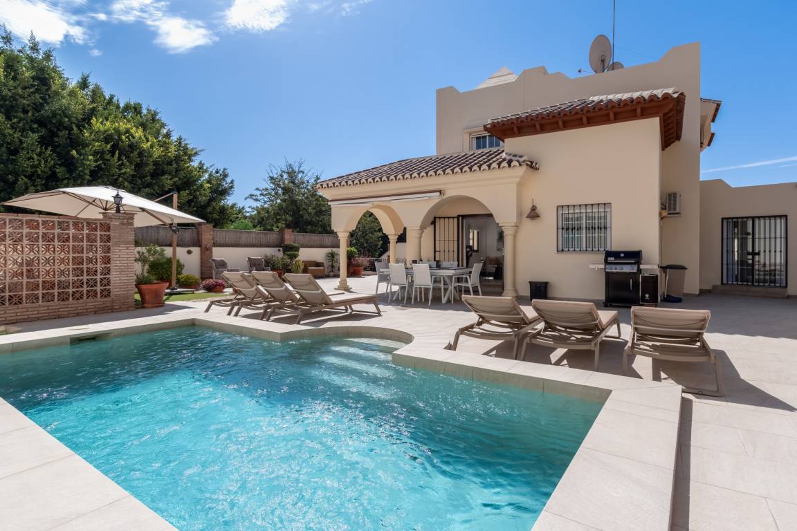 92 M² Villa ∙ 3 Habitaciones ∙ 6 Huéspedes - Nerja