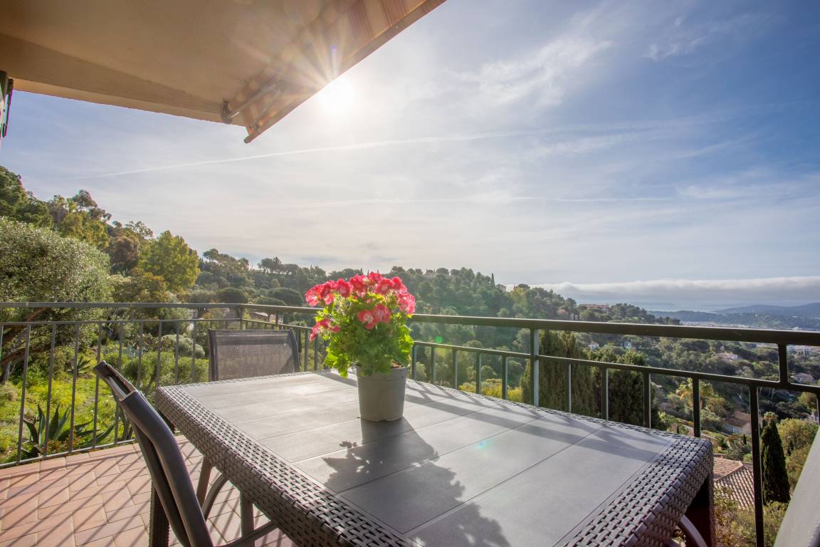 32 M² House ∙ 1 Bedroom ∙ 4 Guests - Le Lavandou