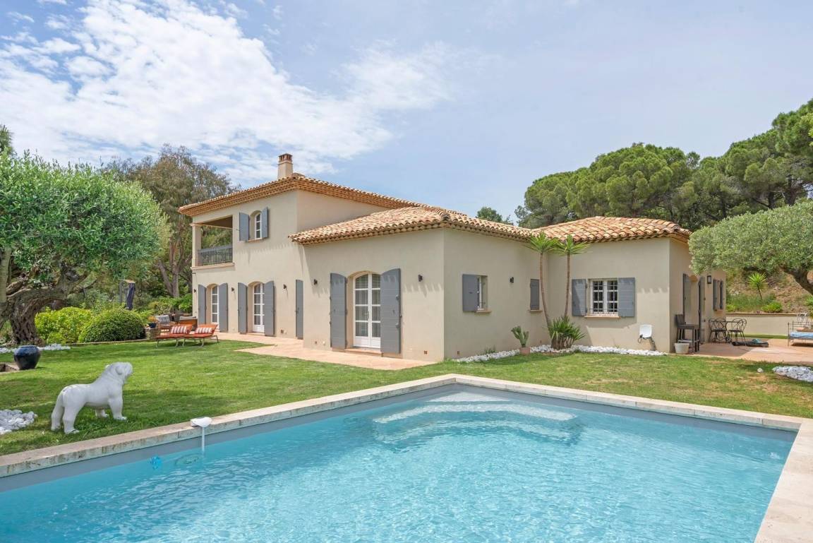300 M² Villa ∙ 5 Bedrooms ∙ 10 Guests - Ramatuelle