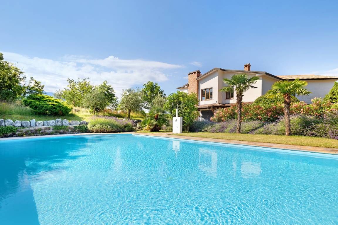 65 M² Apartment ∙ 1 Bedroom ∙ 4 Guests - Malcesine