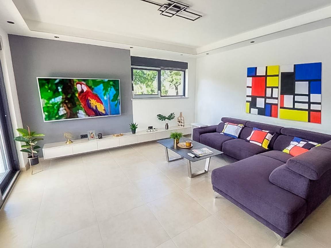 200 M² Huis ∙ 4 Slaapkamers ∙ 8 Gasten - Medulin