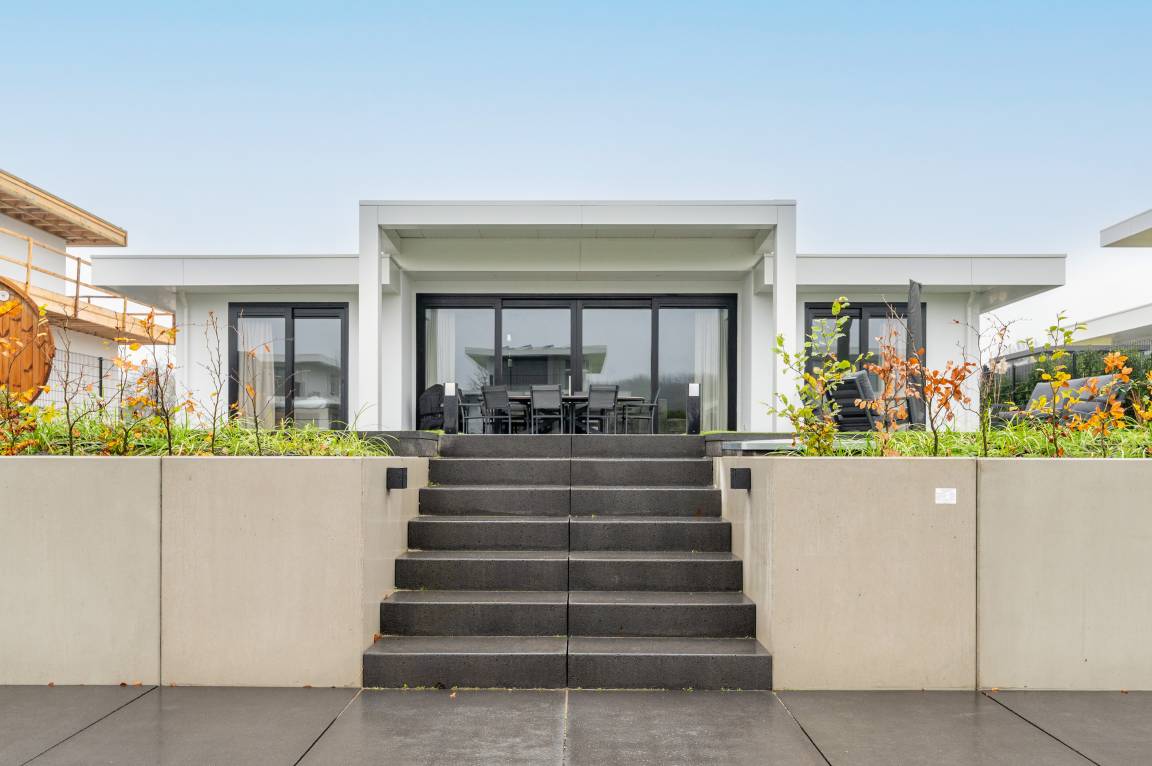 125 M² Bungalow ∙ 4 Bedrooms ∙ 8 Guests - Zeewolde
