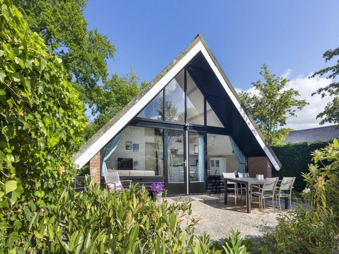 58 M² Huis ∙ 3 Slaapkamers ∙ 4 Gasten - Den Osse