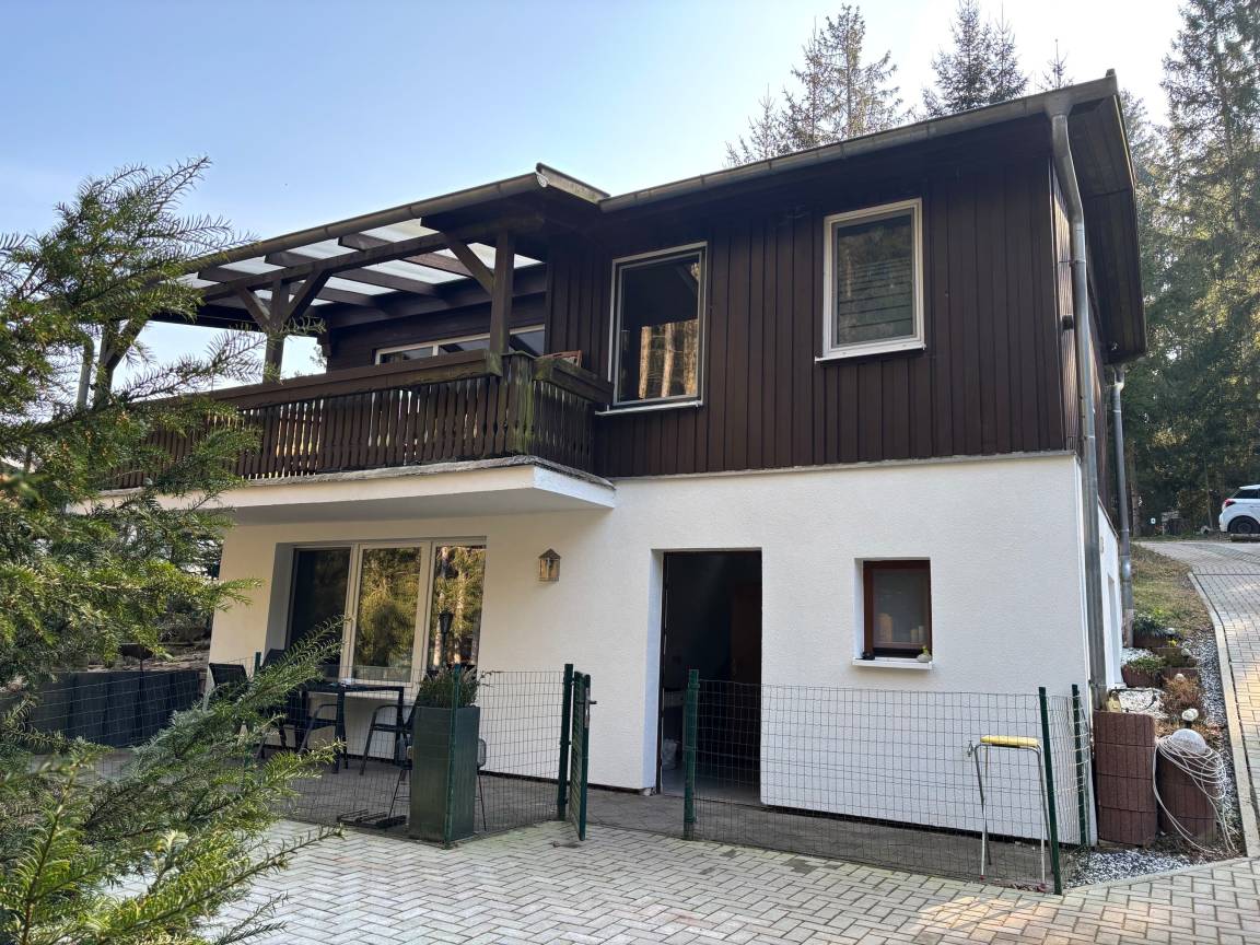 85 M² Ferienhaus ∙ 2 Schlafzimmer ∙ 5 Gäste - Gotha
