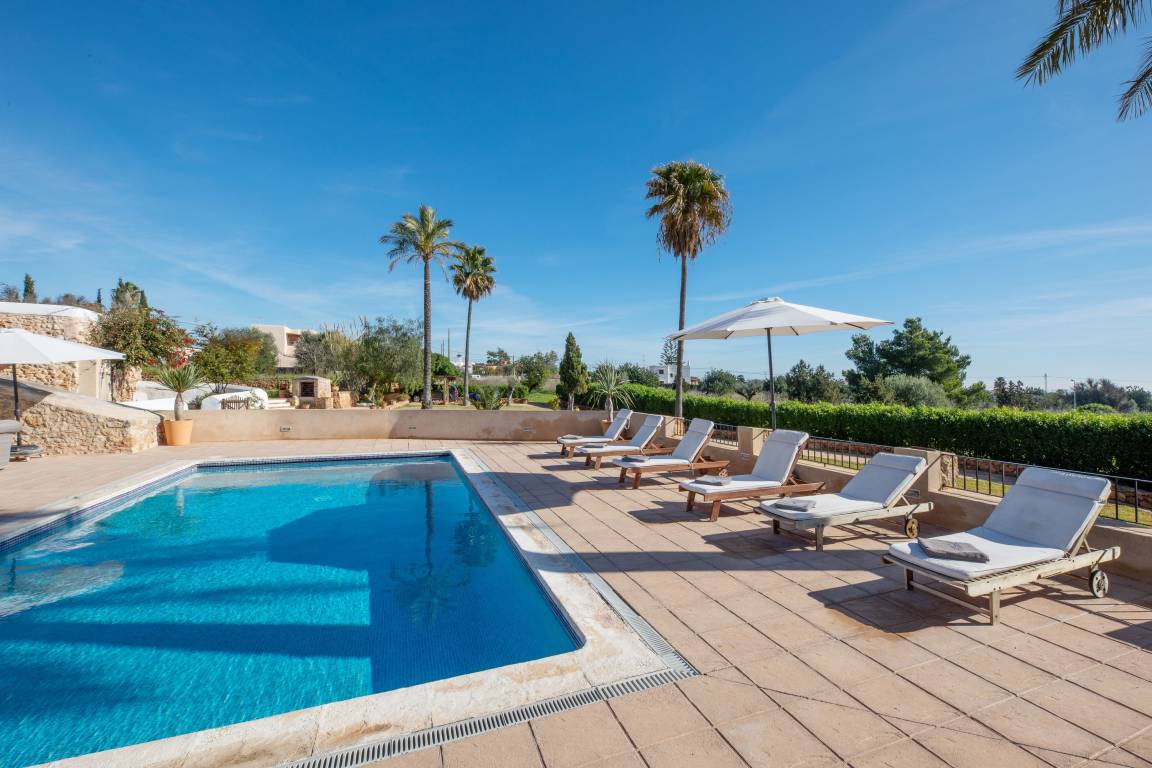 600 M² Villa ∙ 6 Bedrooms ∙ 12 Guests - Ibiza