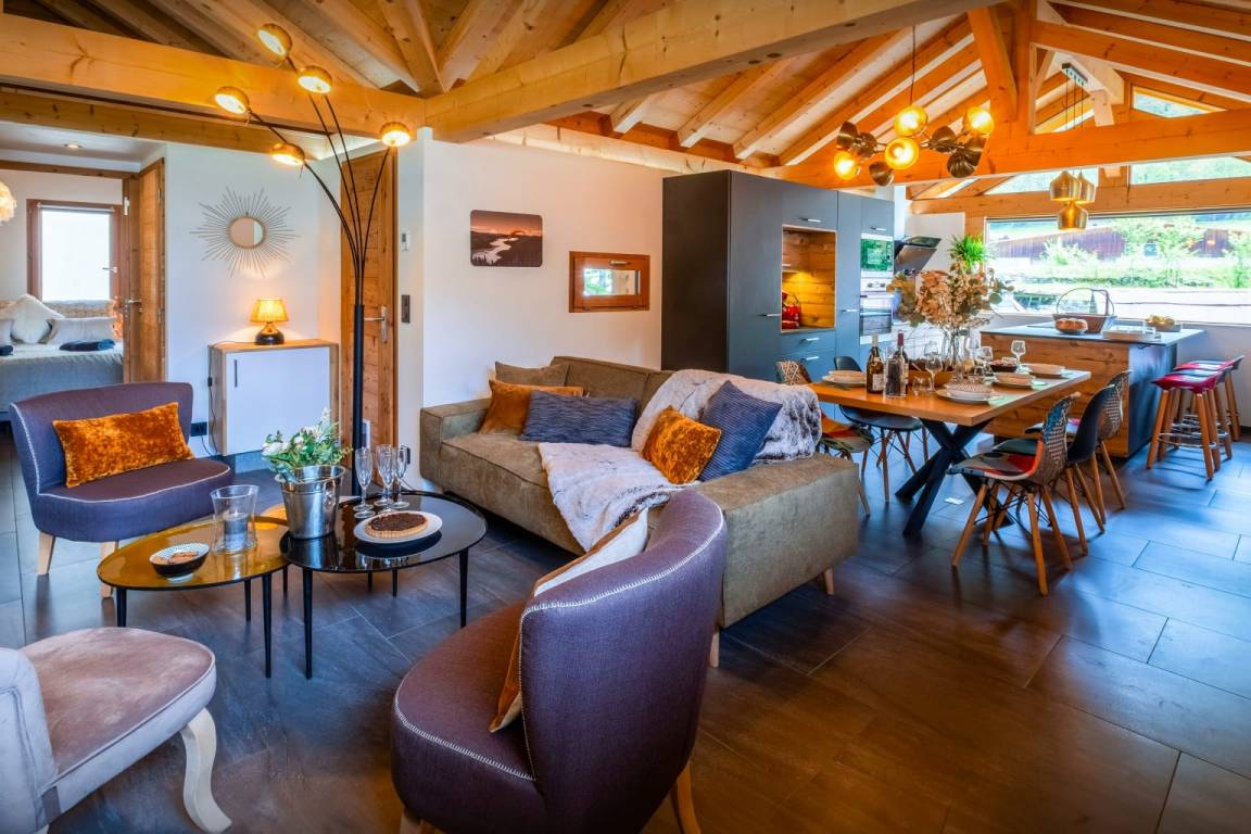 95 M² Maison De Vacances ∙ 3 Chambres ∙ 6 Personnes - Thônes