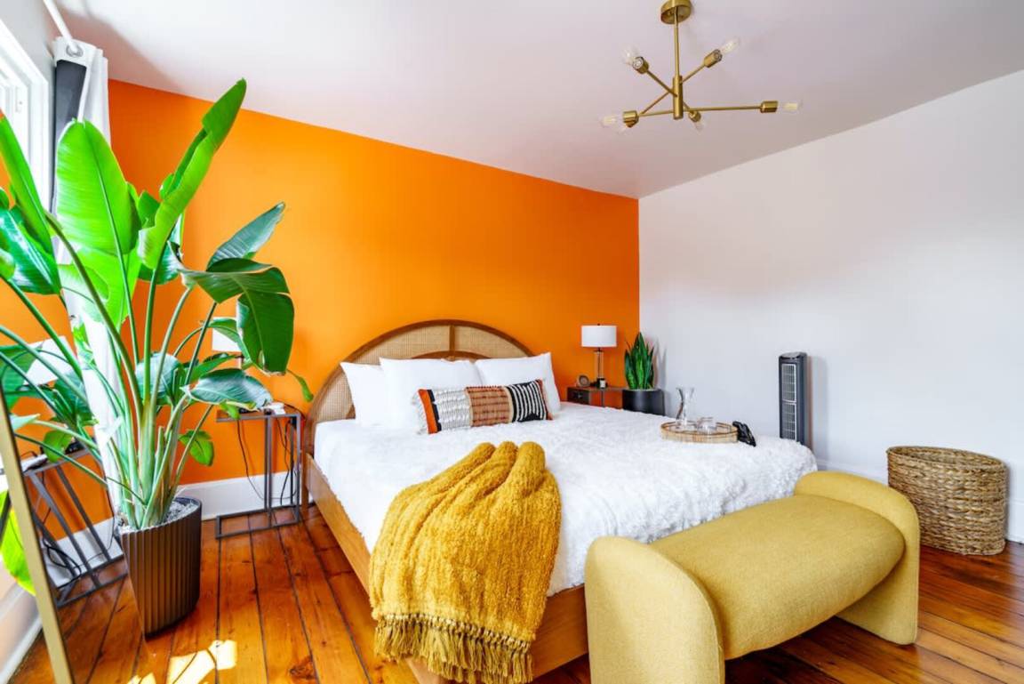 140 M² House ∙ 2 Bedrooms ∙ 9 Guests - Columbus, OH