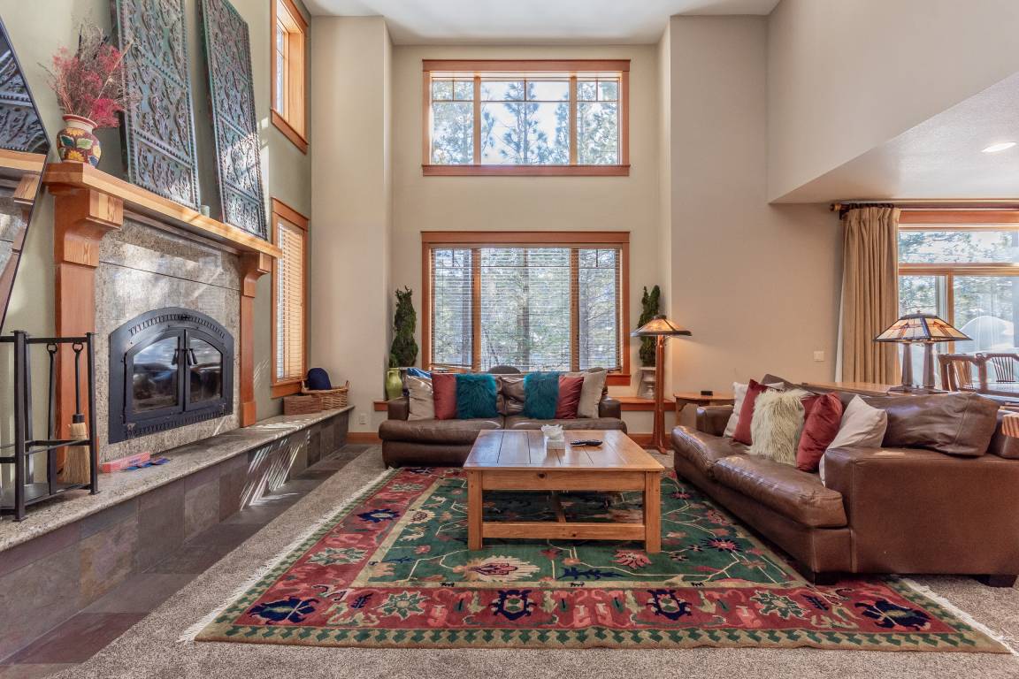 242 M² House ∙ 4 Bedrooms ∙ 10 Guests - Mammoth Lakes, CA