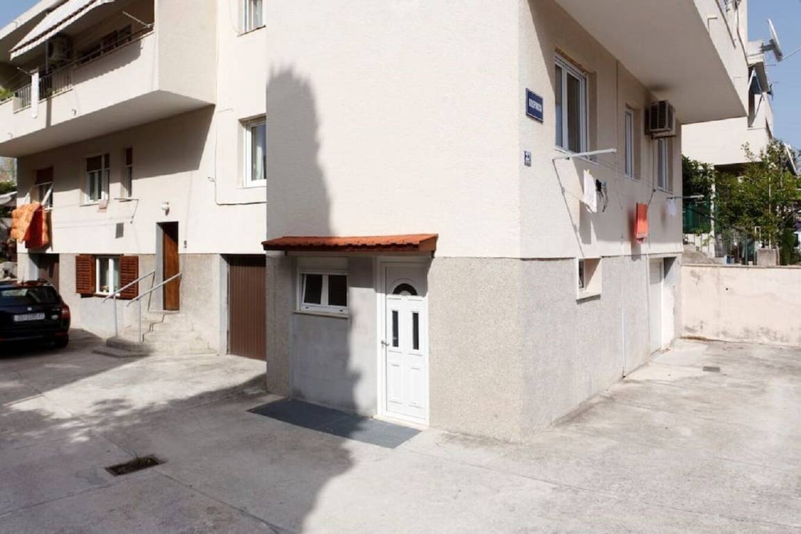 19 M² Apartment ∙ 2 Guests - Split