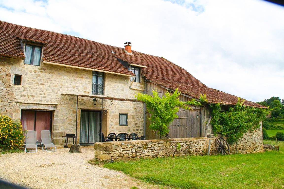 90 M² Gîte ∙ 3 Chambres ∙ 6 Personnes - Saint-Céré