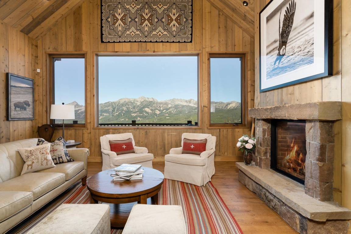 House ∙ 4 Bedrooms ∙ 10 Guests - Big Sky, MT