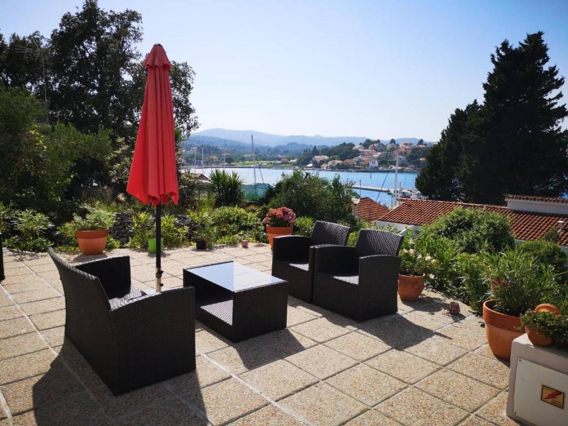 44 M² Apartment ∙ 2 Bedrooms ∙ 5 Guests - Lumbarda