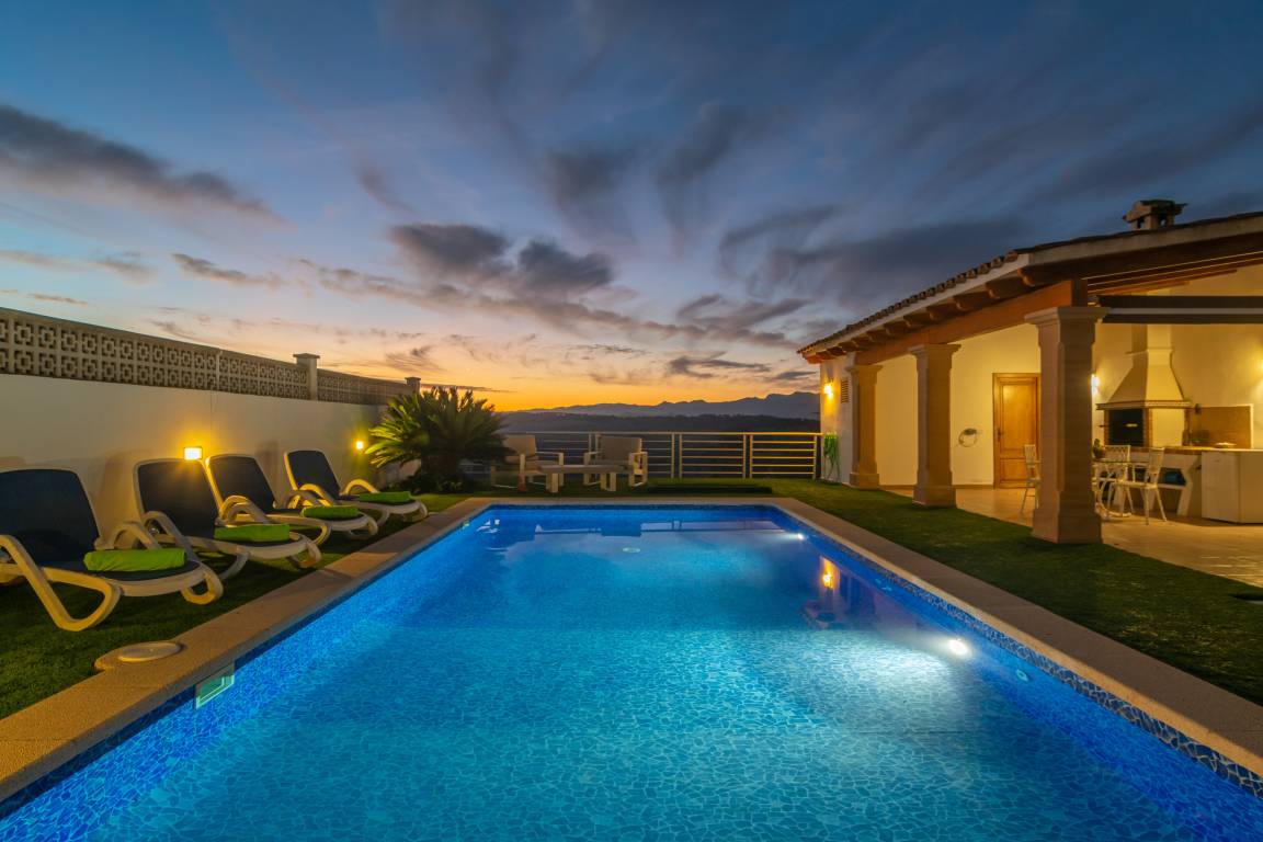 265 M² Villa ∙ 2 Bedrooms ∙ 4 Guests - Can Picafort