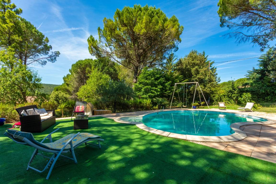 95 M² Maison De Vacances ∙ 3 Chambres ∙ 5 Personnes - Brignoles