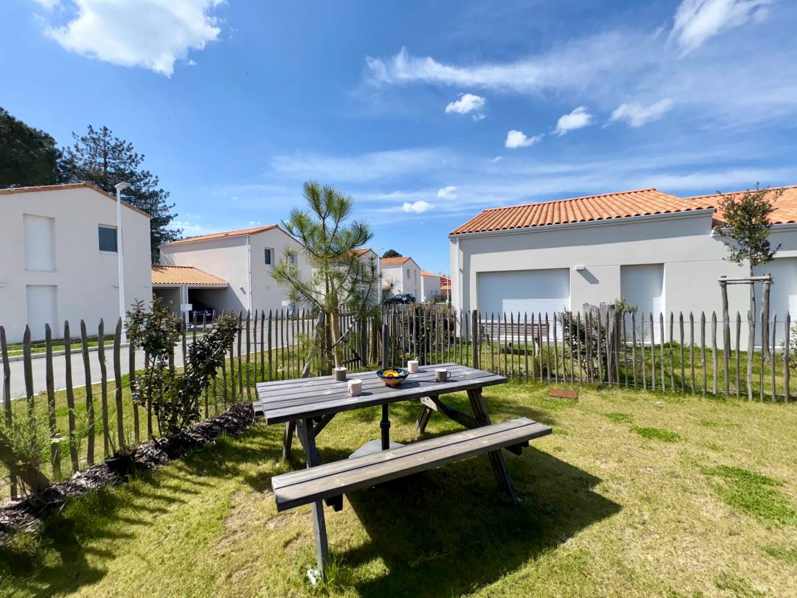 69 M² Maison De Vacances ∙ 3 Chambres ∙ 4 Personnes - Saint-Jean-de-Monts