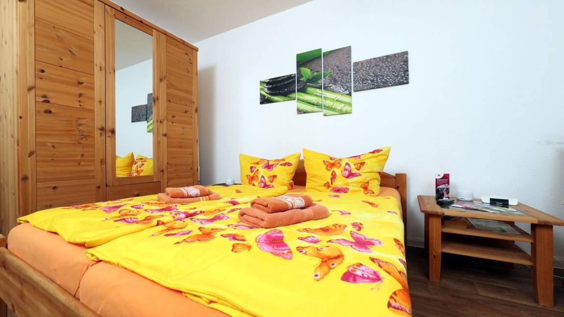 33 M² Apartment ∙ 2 Guests - Altenburg