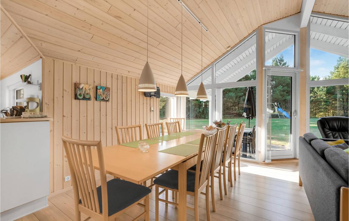 136 M² Ferienhaus ∙ 4 Schlafzimmer ∙ 12 Gäste - Nordsee
