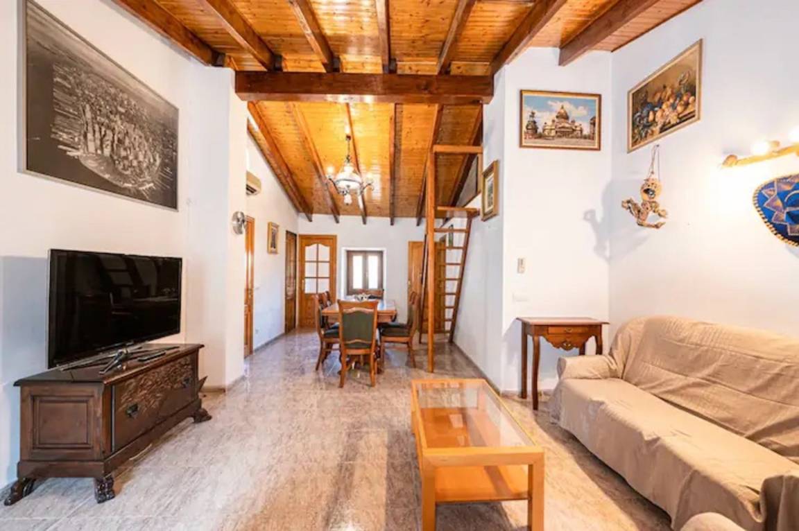 100 M² Casa ∙ 3 Habitaciones ∙ 6 Huéspedes - Lloseta