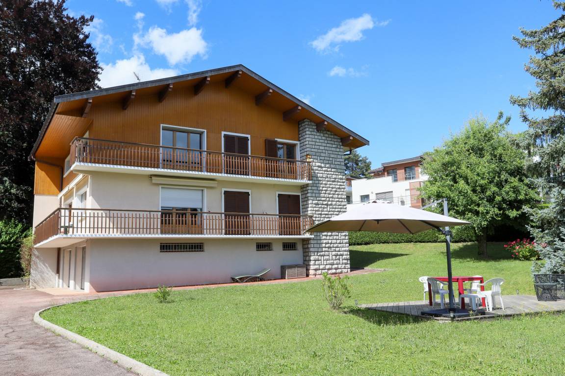 80 M² Apartment ∙ 2 Bedrooms ∙ 4 Guests - Annecy