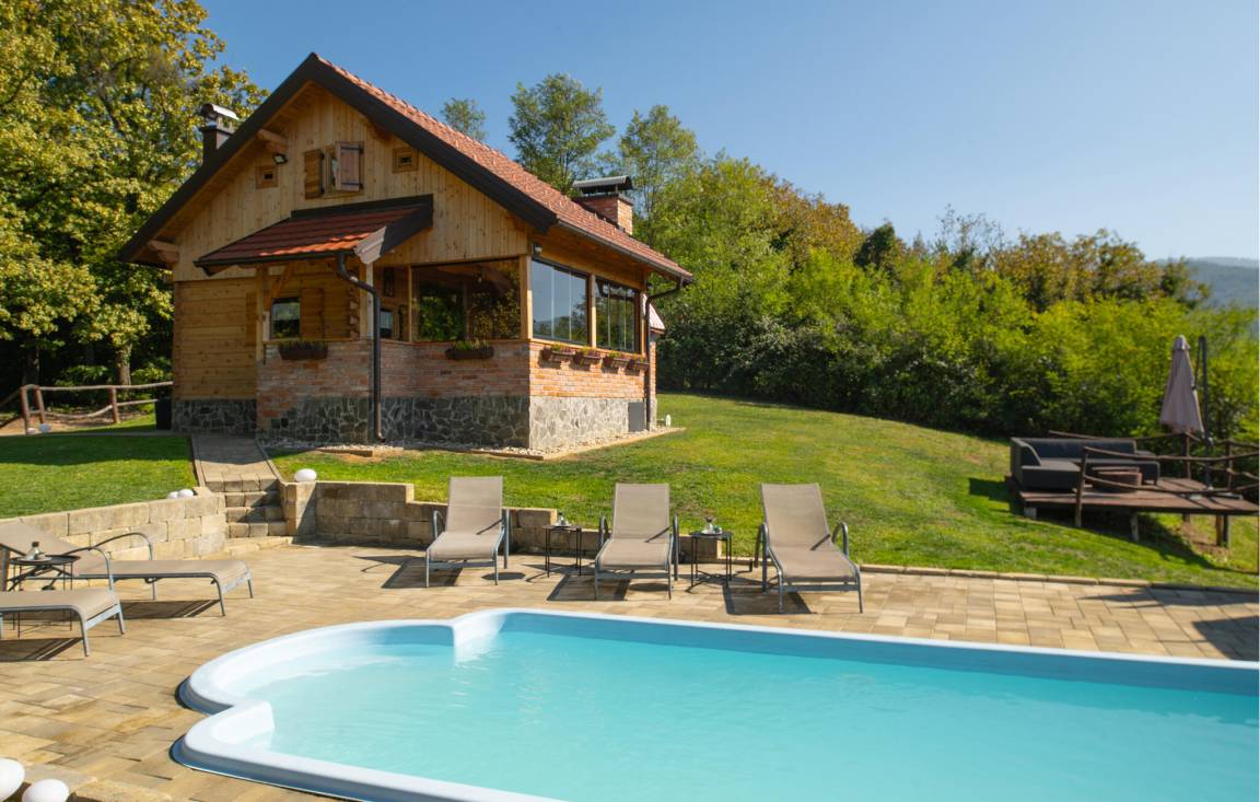 51 M² House ∙ 2 Bedrooms ∙ 6 Guests - Zabok