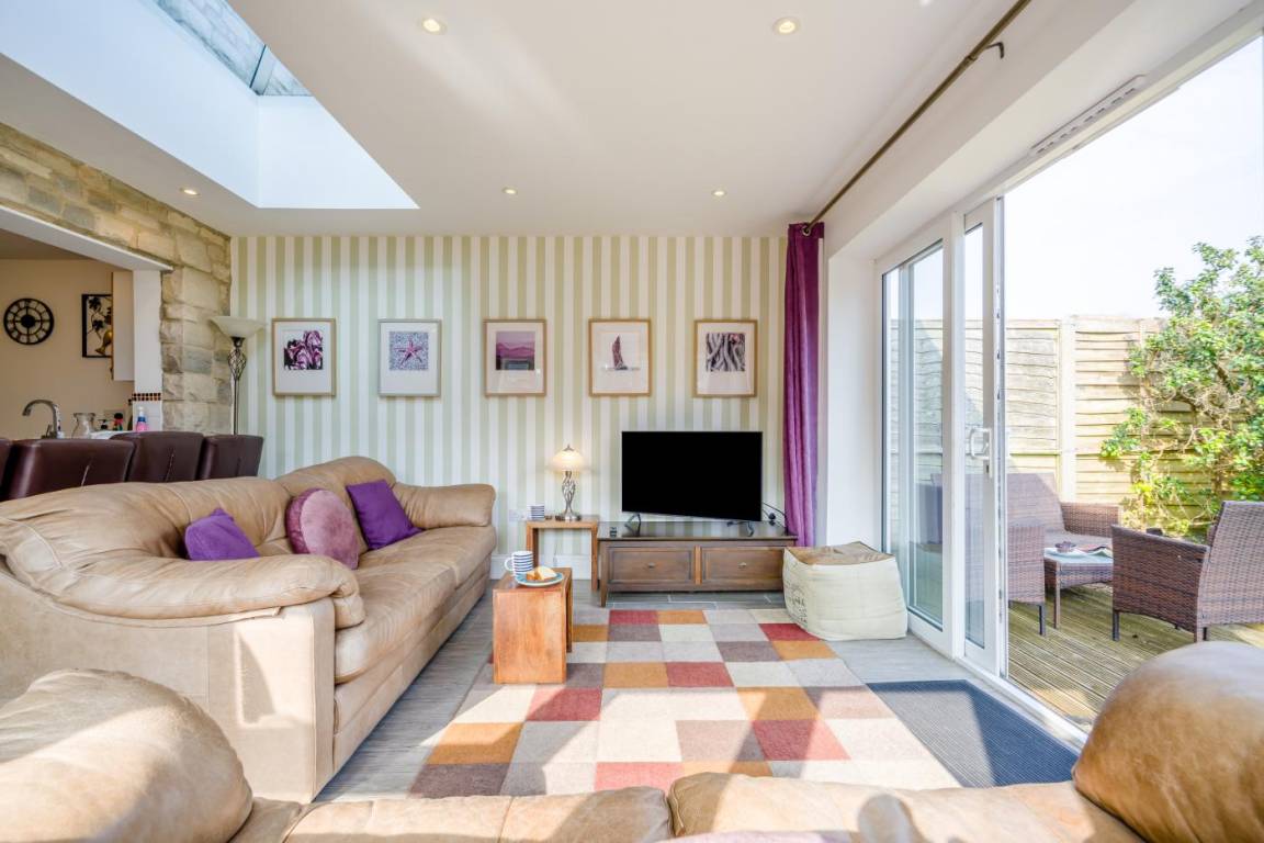 Cottage ∙ 3 Bedrooms ∙ 5 Guests - West Lulworth