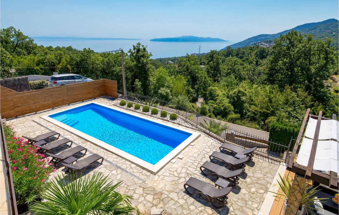 230 M² Maison De Vacances ∙ 4 Chambres ∙ 8 Personnes - Opatija
