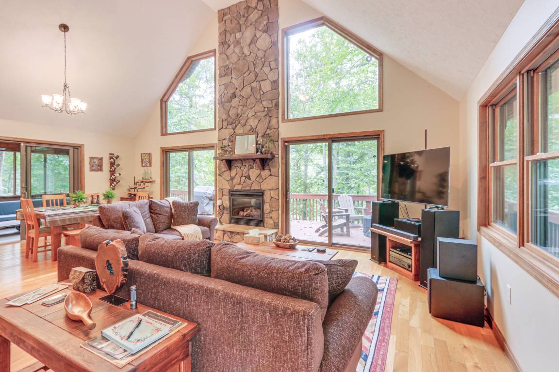 139 M² House ∙ 2 Bedrooms ∙ 6 Guests - Long Pond, Little Orleans