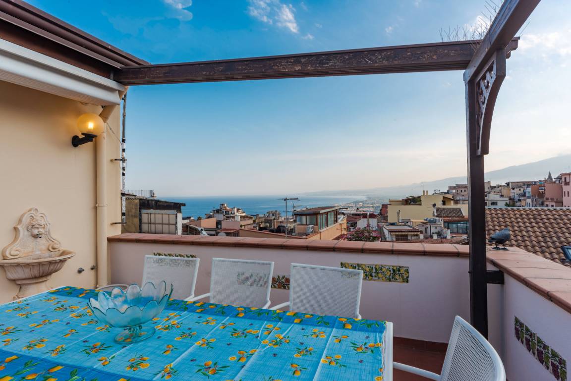 60 M² Ferienhaus ∙ 1 Schlafzimmer ∙ 4 Gäste - Taormina