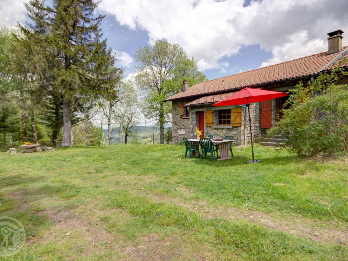 75 M² Cottage ∙ 3 Chambres ∙ 6 Personnes - Chalmazel