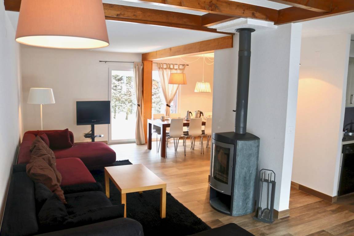 120 M² Chalet ∙ 4 Chambres ∙ 8 Personnes - Martigny