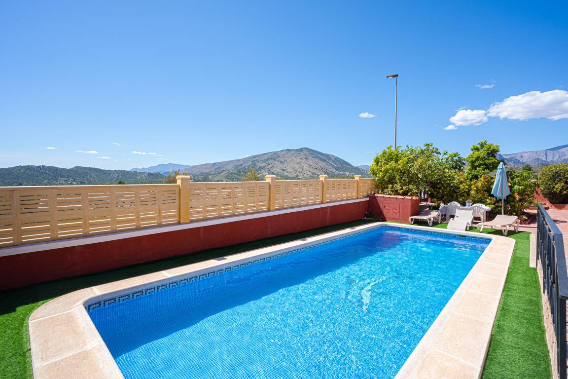 140 M² Ferienhaus ∙ 3 Schlafzimmer ∙ 10 Gäste - Benidorm