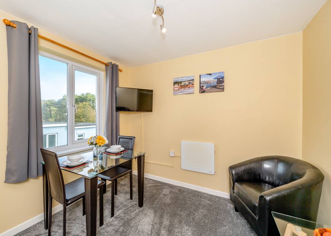 Chalet ∙ 1 Bedroom ∙ 2 Guests - Torquay, UK