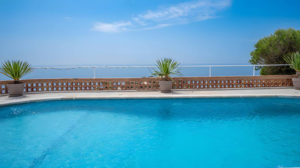 160 M² Villa ∙ 4 Chambres ∙ 8 Personnes - Almuñécar