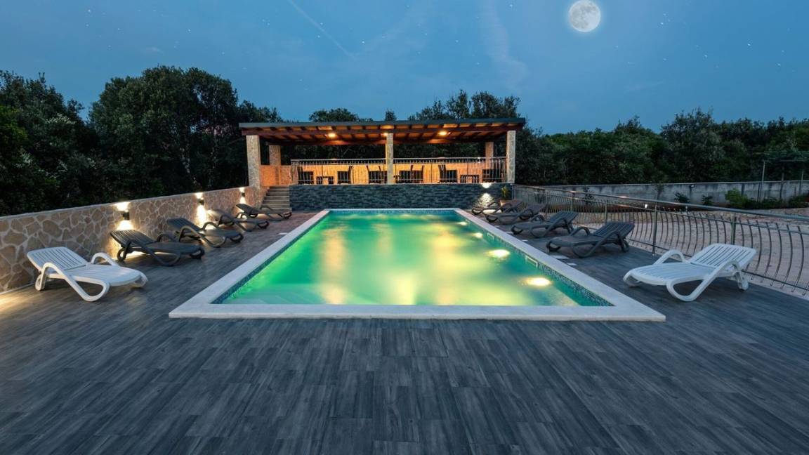 70 M² Ferienwohnung ∙ 2 Schlafzimmer ∙ 6 Gäste - Kroatien