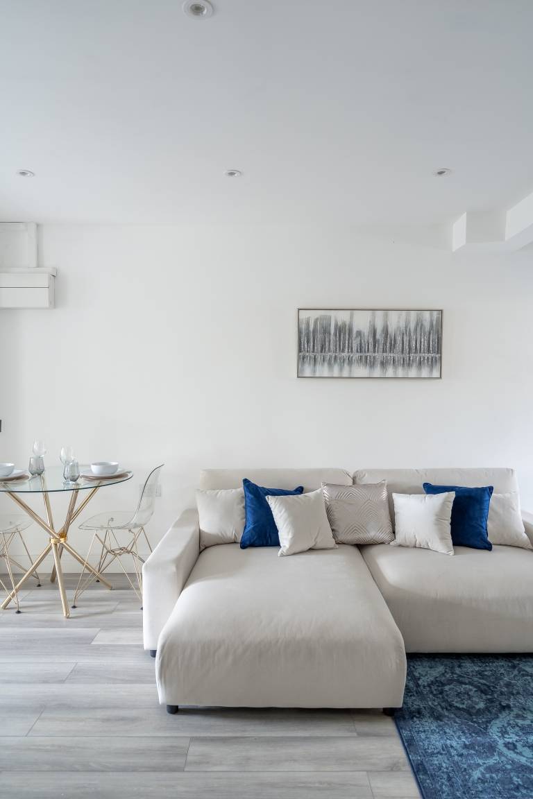 Apartment ∙ 2 Bedrooms ∙ 6 Guests - Rochester Castle