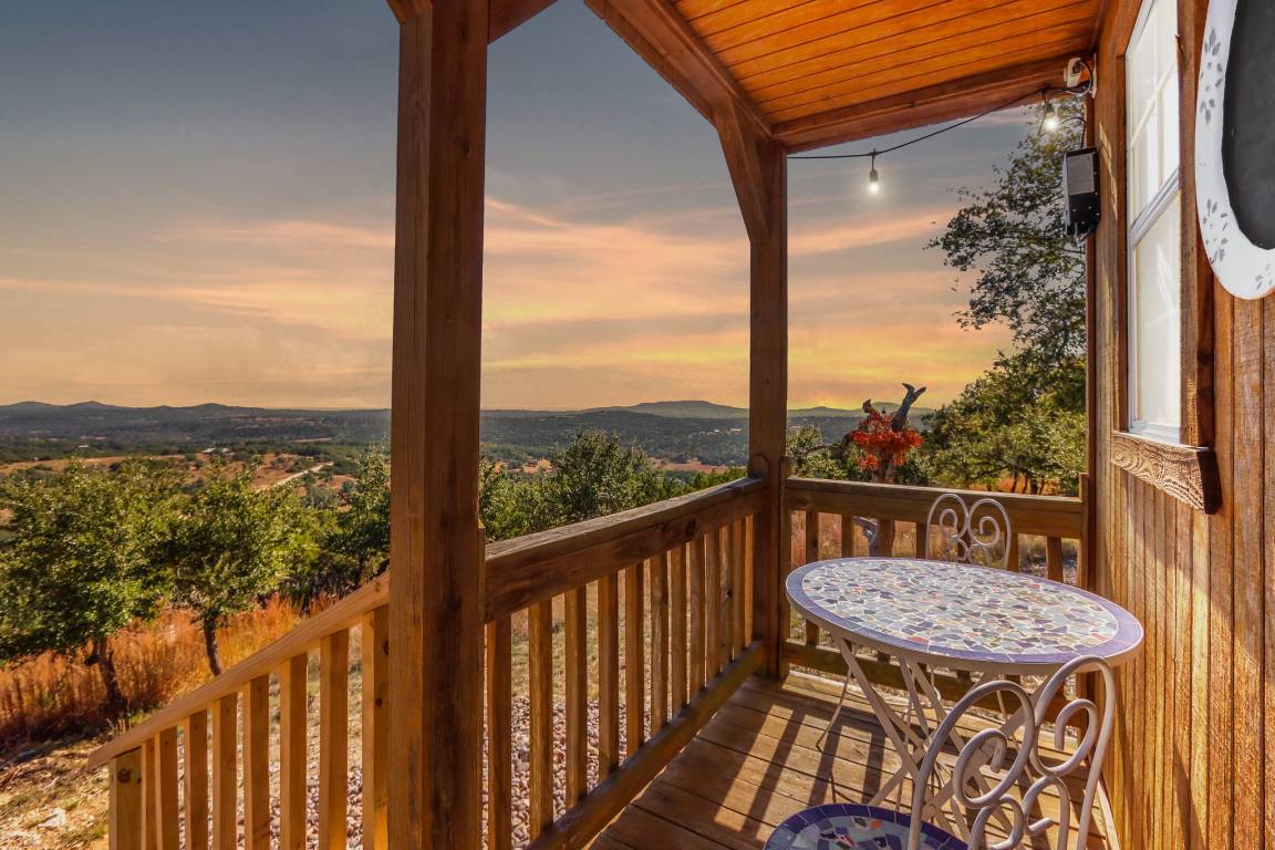 146 M² Cabin ∙ 1 Bedroom ∙ 2 Guests - Blanco State Park, Blanco