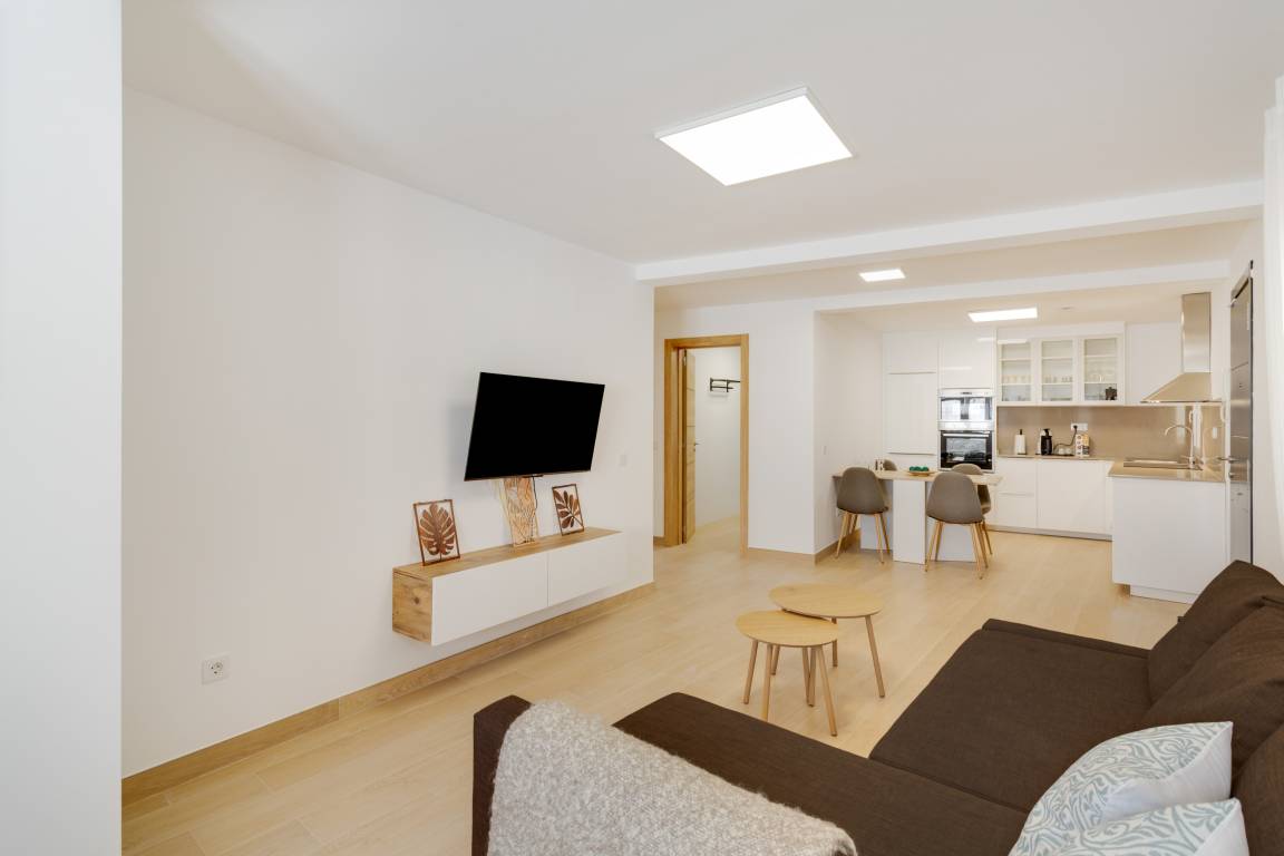 75 M² Apartamento ∙ 3 Habitaciones ∙ 5 Huéspedes - San Bartolomé de Tirajana