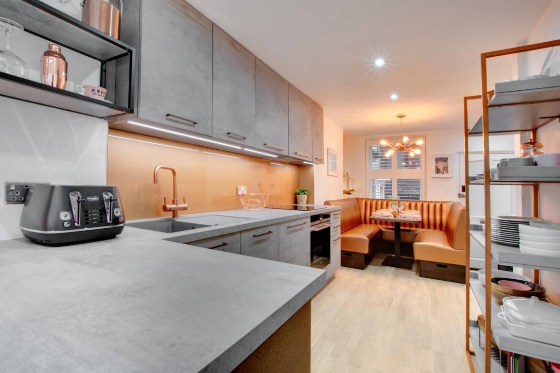 Cottage ∙ 3 Bedrooms ∙ 6 Guests - Hove