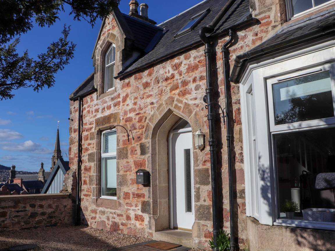 Cottage ∙ 3 Bedrooms ∙ 6 Guests - Loch Ness