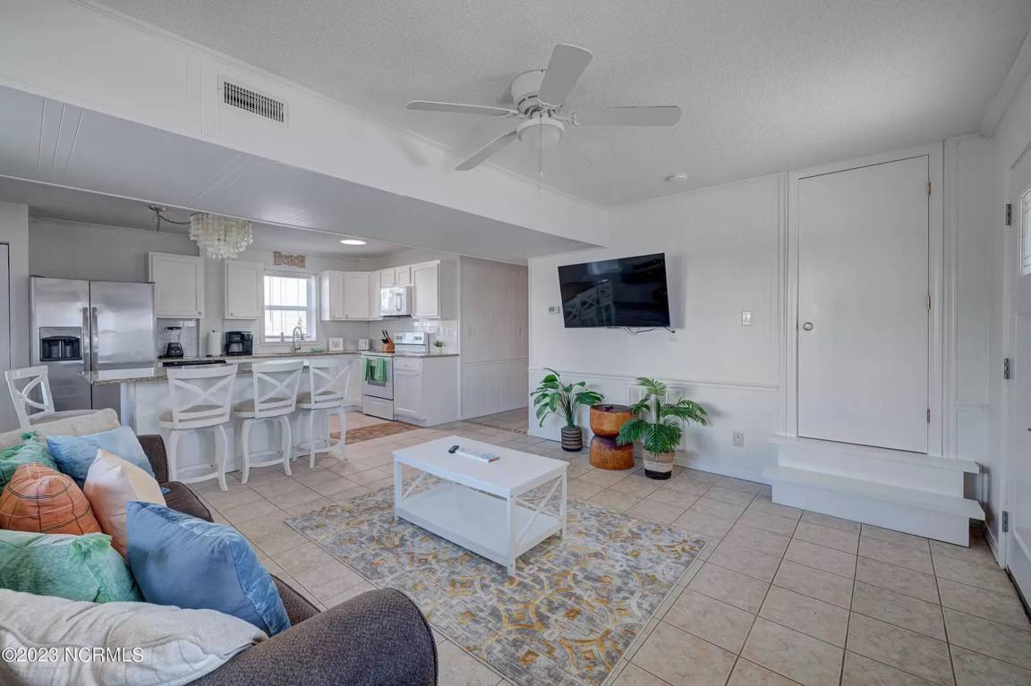 93 M² House ∙ 2 Bedrooms ∙ 6 Guests - Surf City, NC