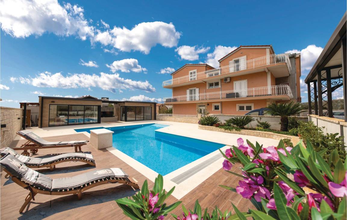 70 M² Apartment ∙ 2 Bedrooms ∙ 6 Guests - Split